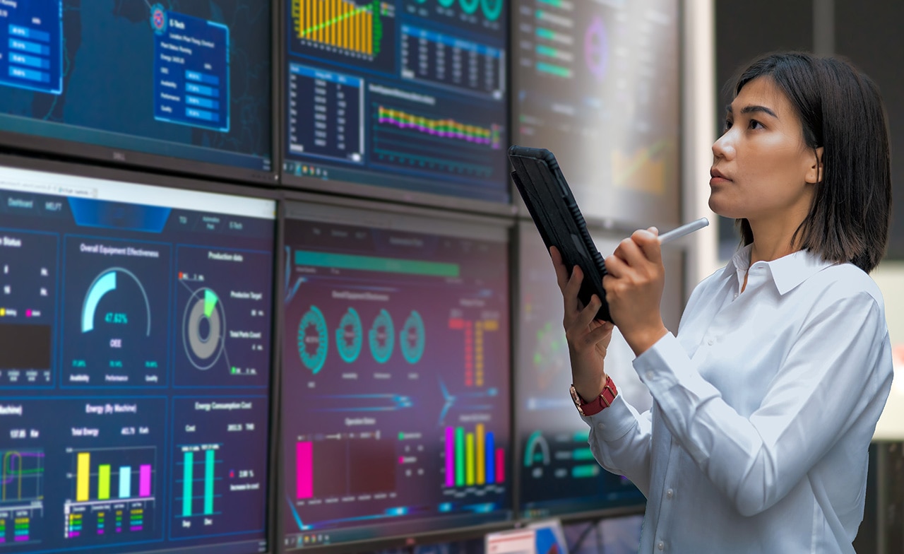 Data-Driven Manufacturing | Data Solutions | CGI US