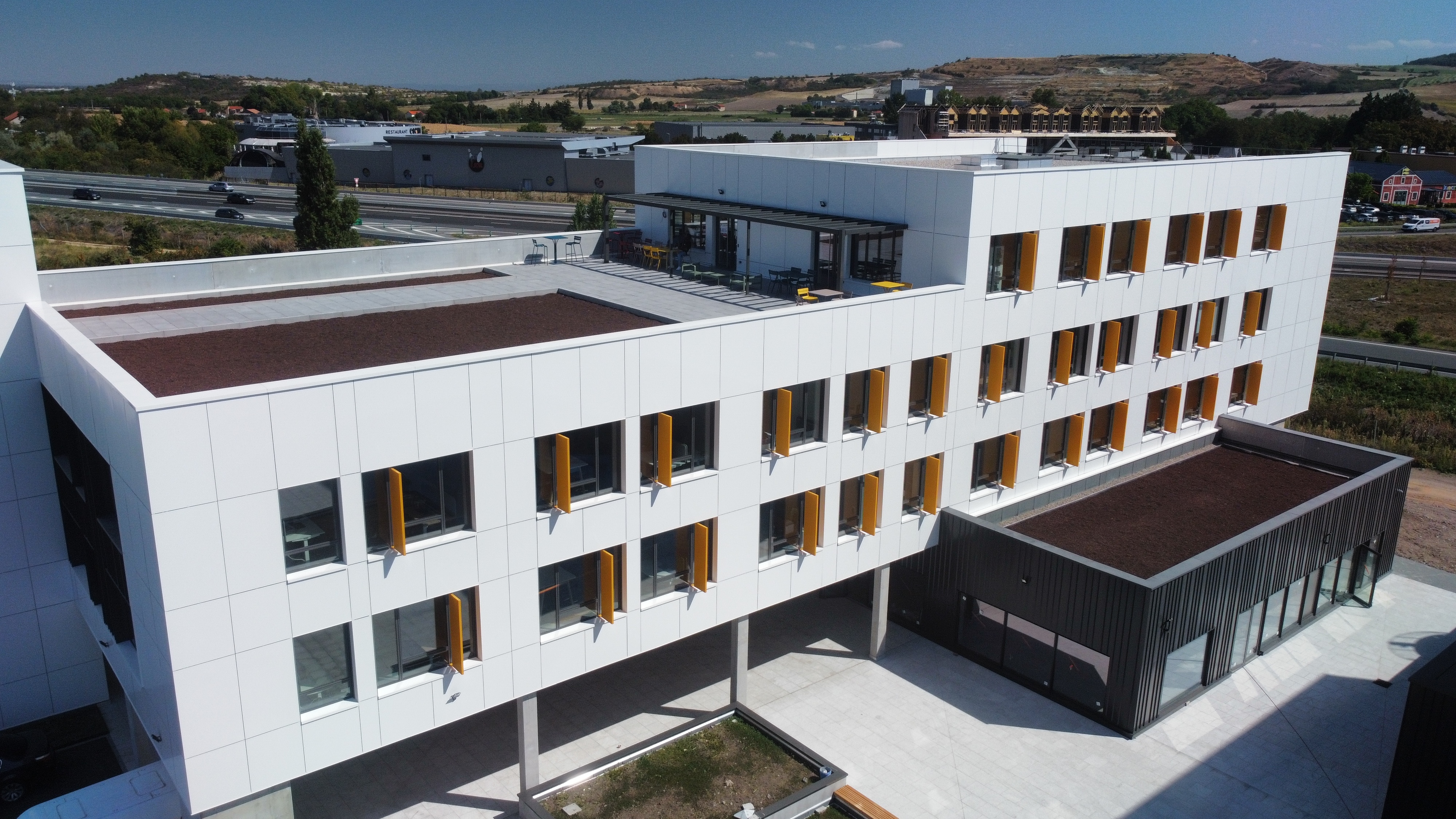 CGI inaugure ses nouveaux locaux à Clermont-Ferrand et prévoit de ...