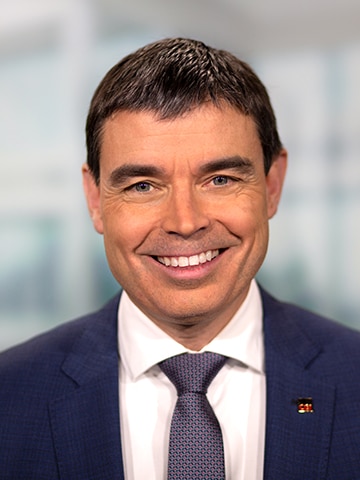 Steve Perron | CGI.com